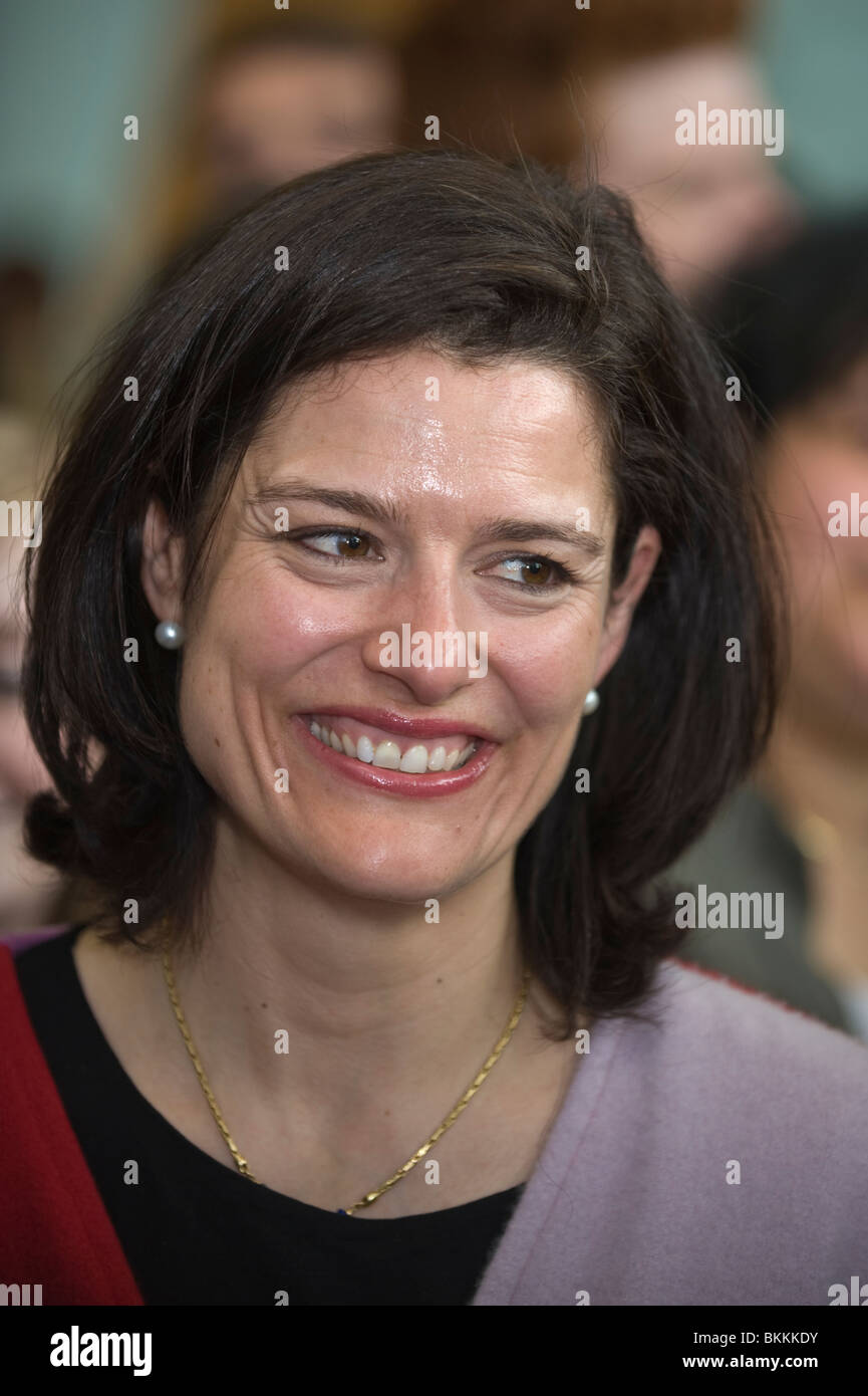 Miriam Gonzalez Durantez wife of Liberal Democrats leader Nick Clegg ...