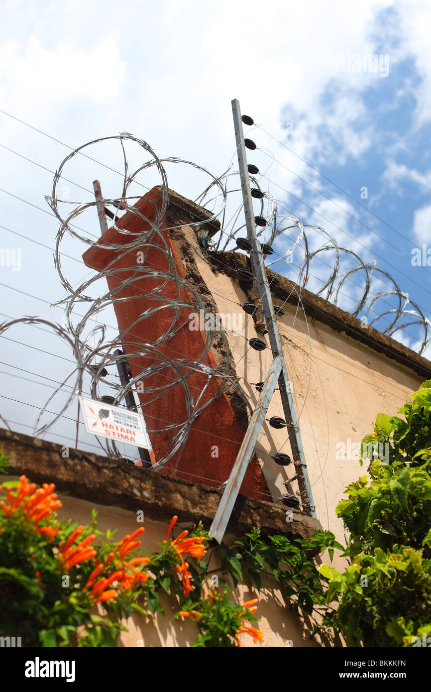 Security compound house hi-res stock photography and images - Alamy