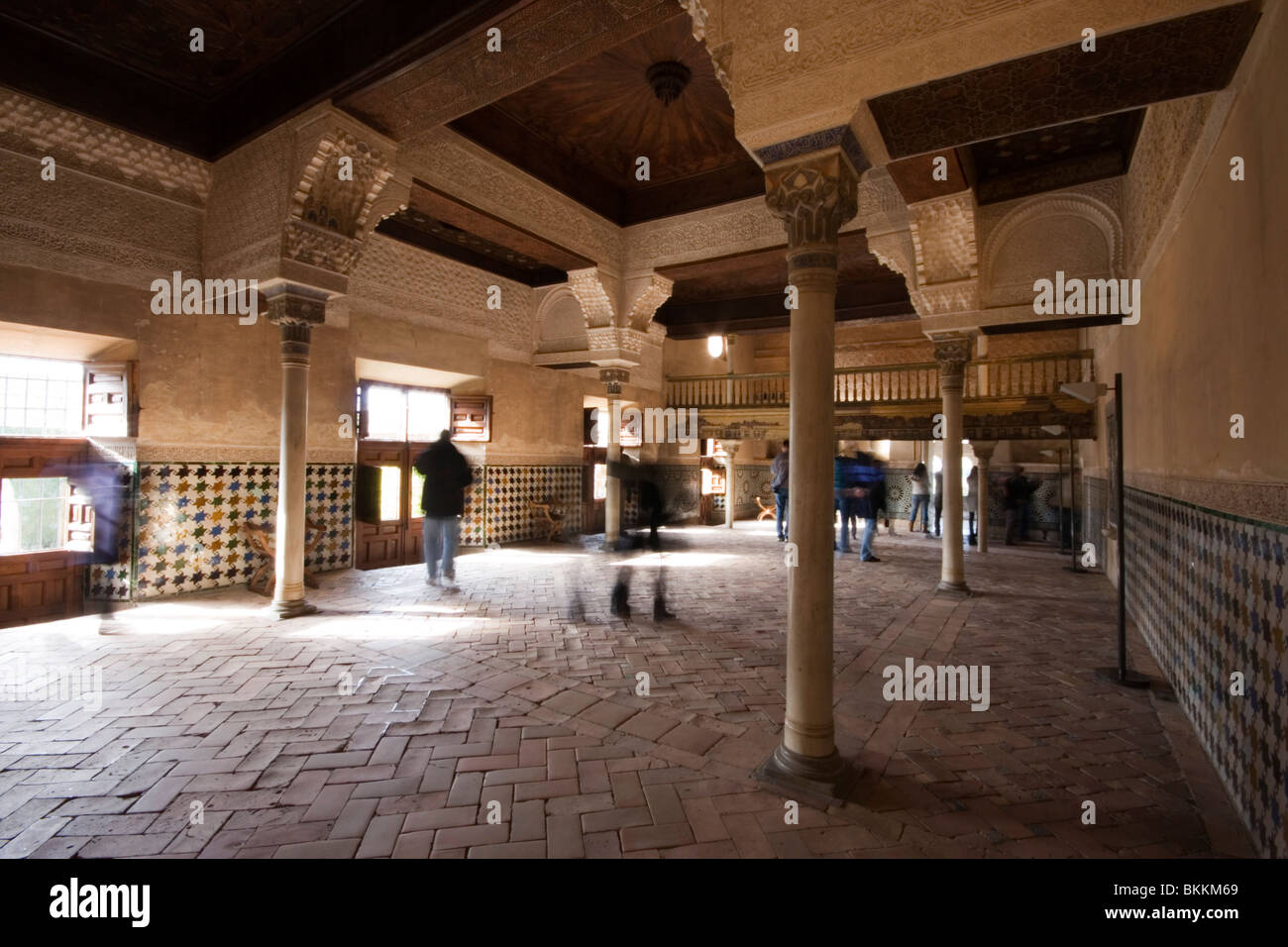 Alhambra interior room with columns Stock Photo - Alamy