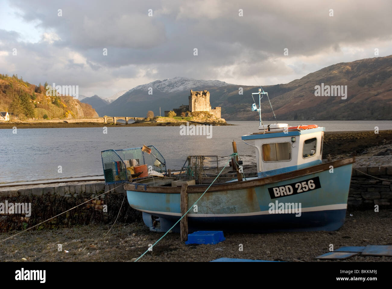 Dornie kyle lochalsh scotland hi-res stock photography and images - Alamy