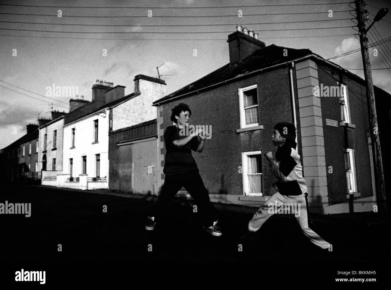 Street to street fighting hi-res stock photography and images - Alamy