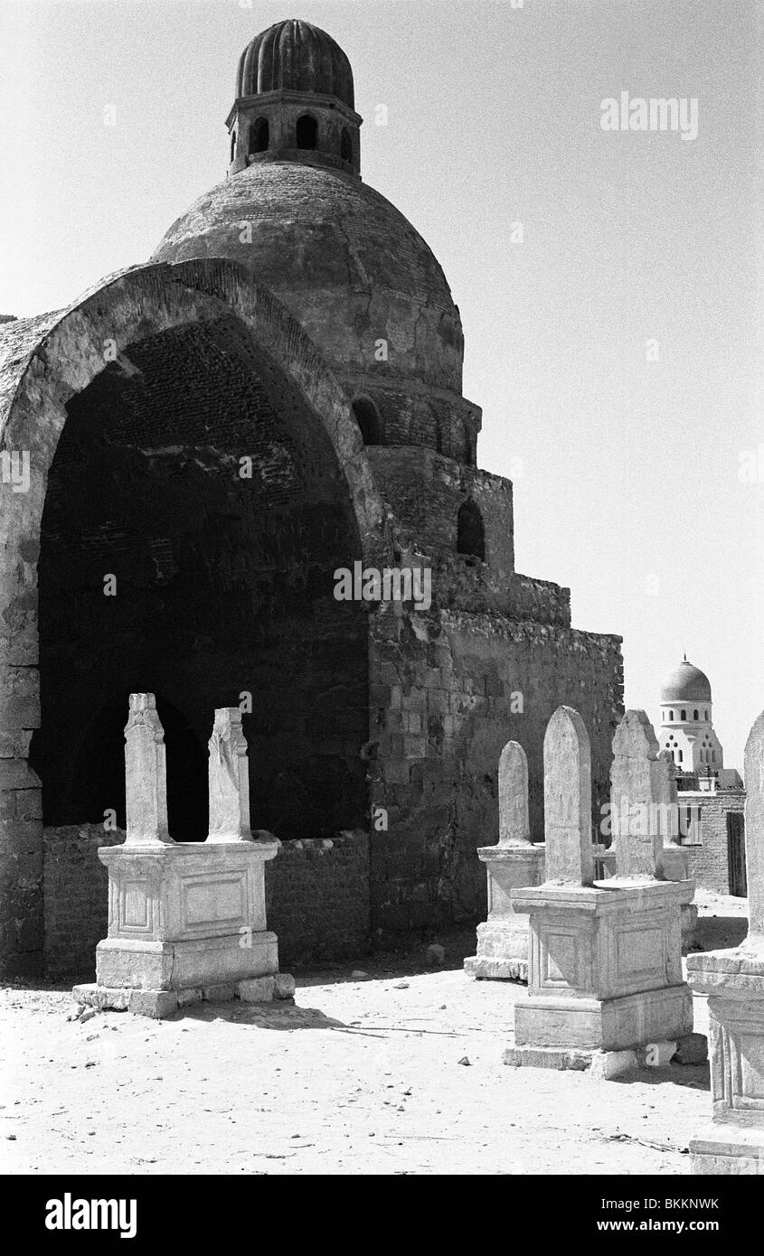 City of the dead egypt hi-res stock photography and images - Alamy