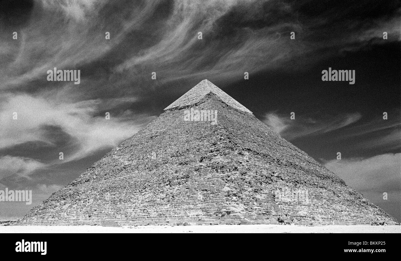 The Pyramid of Khafre at Giza, with its peak still capped with a ...