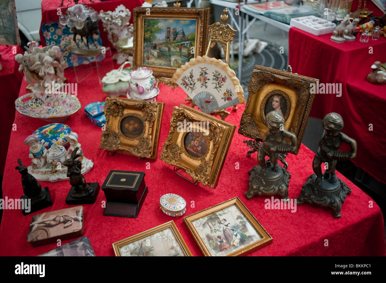 Shopping for "Second Hand" French Antiques, Garage Sale, Paris, France ...