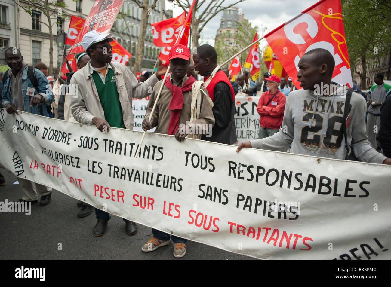 African immigrants paris hi-res stock photography and images - Alamy