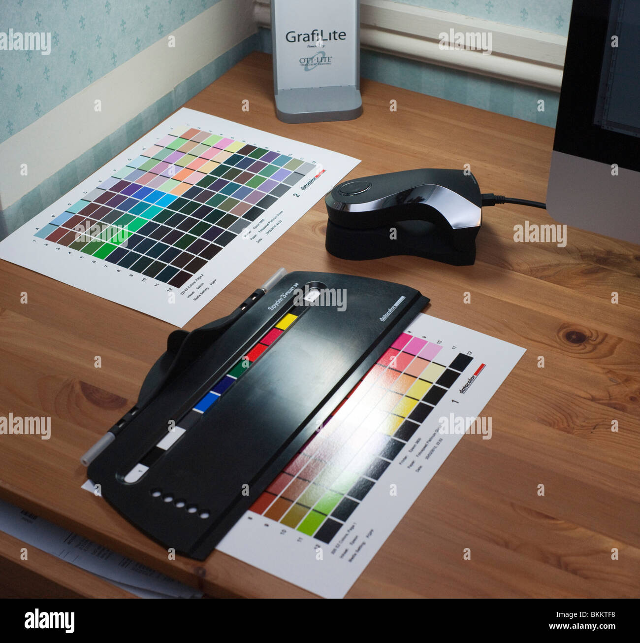 Spectrophotometer printer hi-res stock photography and images - Alamy