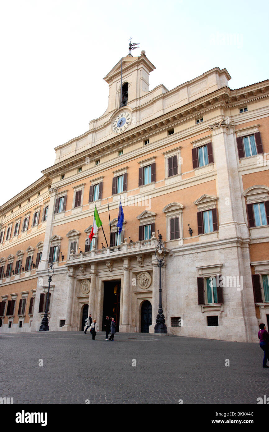 The italian parliament building in rome hi-res stock photography and ...