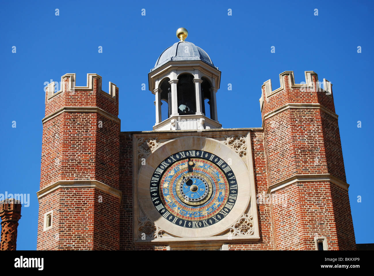 Henry viii tudor clock hi-res stock photography and images - Alamy