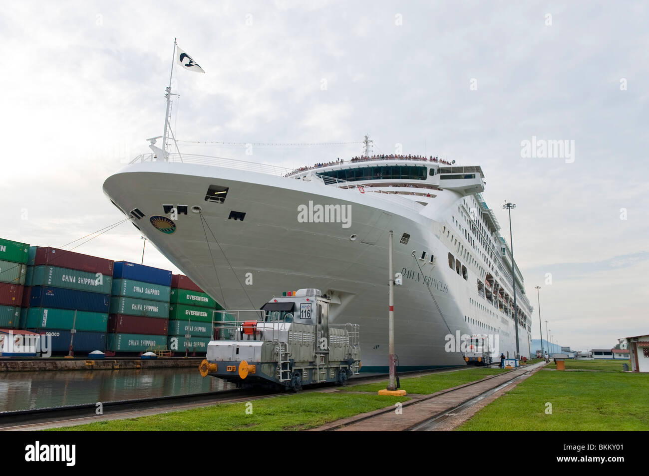 Container Transiting Panama Canal High Resolution Stock Photography and ... Container Transiting Panama Canal High Resolution Stock Photography and ...