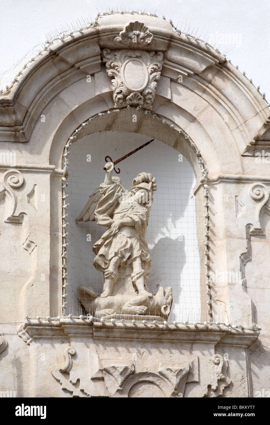 Statue alcove hi-res stock photography and images - Alamy