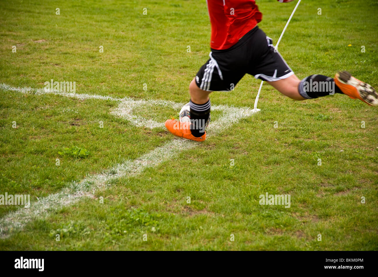 Soccer corner kick hi-res stock photography and images - Alamy