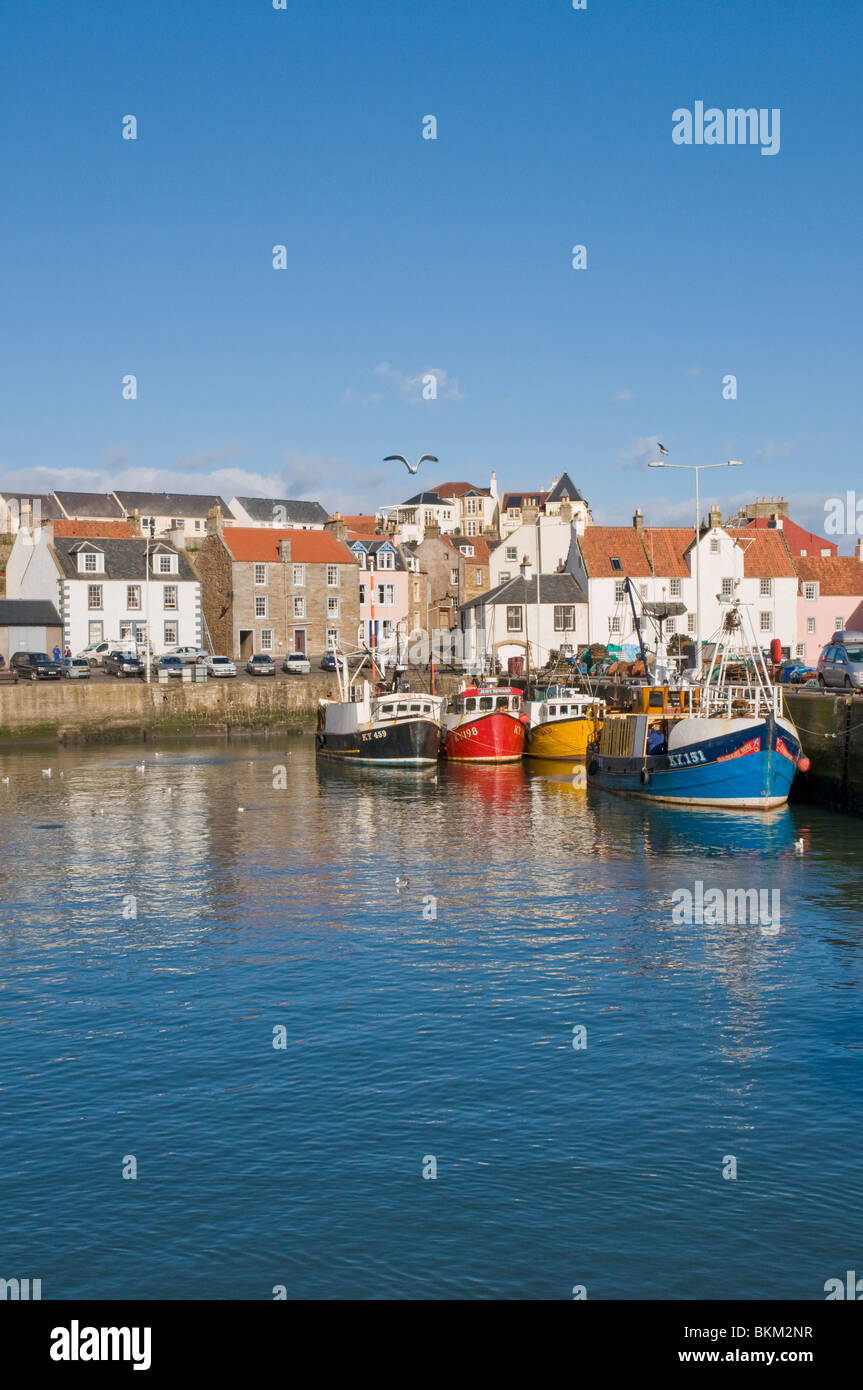 Harbours of fife hi-res stock photography and images - Alamy