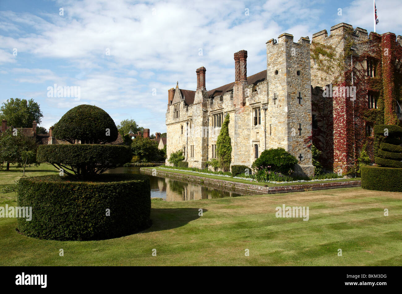English medieval architecture hi-res stock photography and images - Alamy