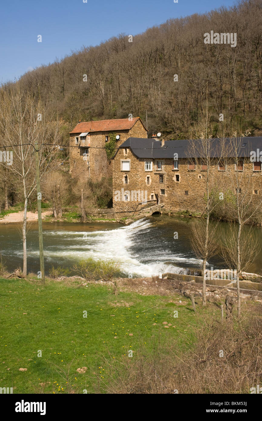 Converted old mill hi-res stock photography and images - Alamy