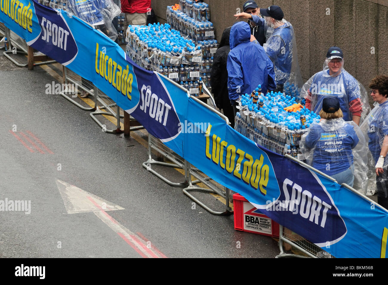 Marathon drinks station hi-res stock photography and images - Alamy
