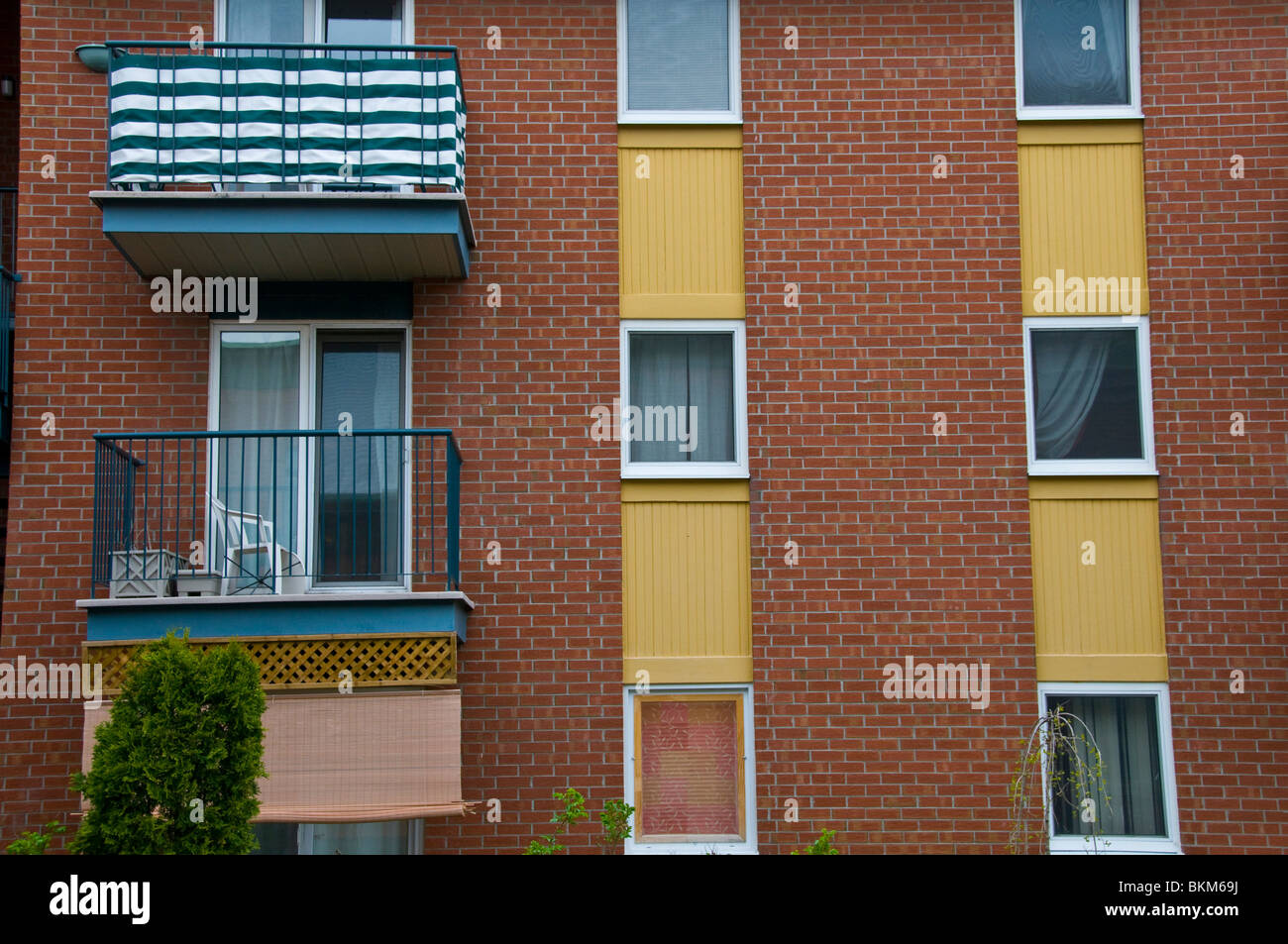 Income building hi-res stock photography and images - Alamy