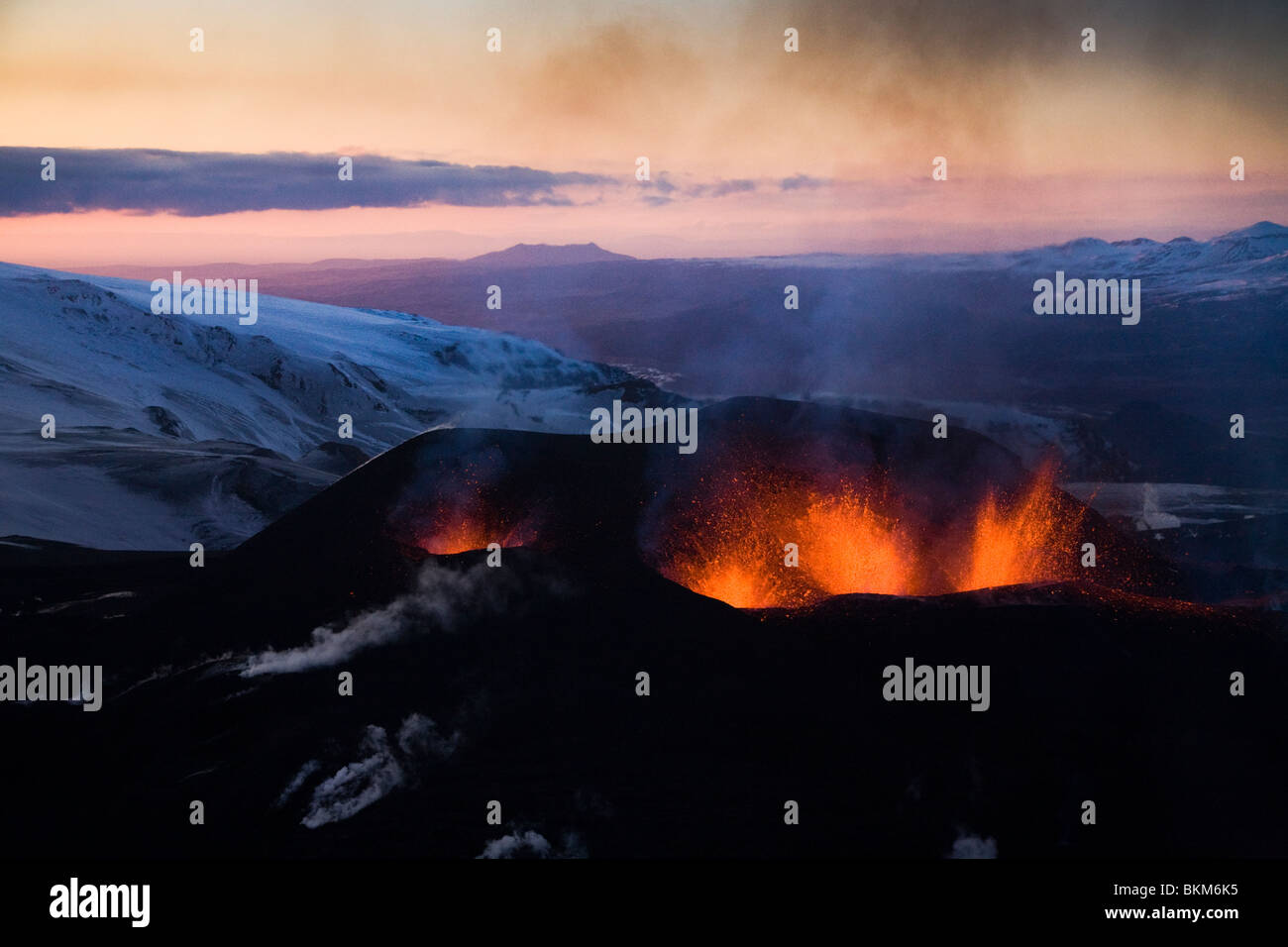 Volcanic eruption hi-res stock photography and images - Alamy