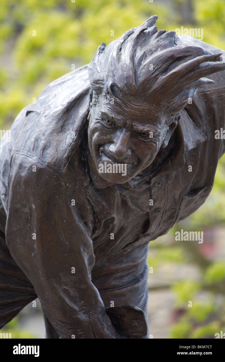 Statue of Fred Trueman in Skipton, North Yorkshire Stock Photo - Alamy