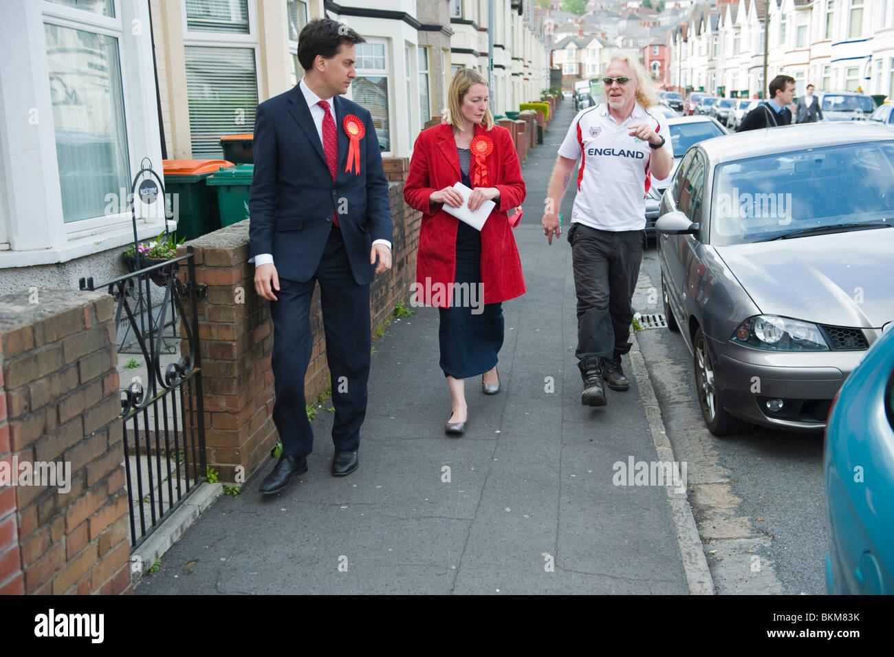 Labour Party politicians Jessica Morden and Ed Miliband campaigning ...