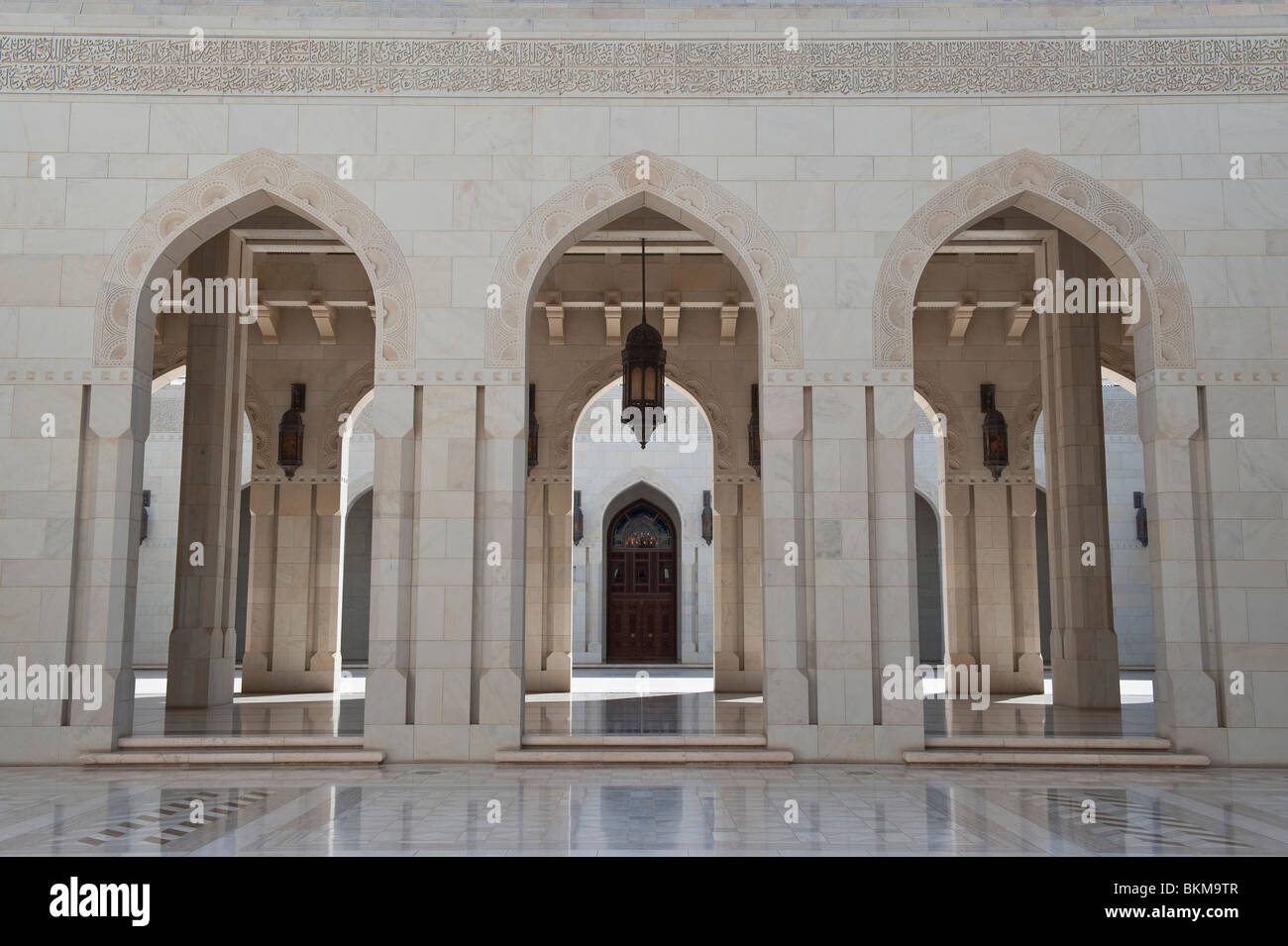 The Courtyard Area in Sultan Qaboos Grand Mosque, Muscat, Oman Stock ...