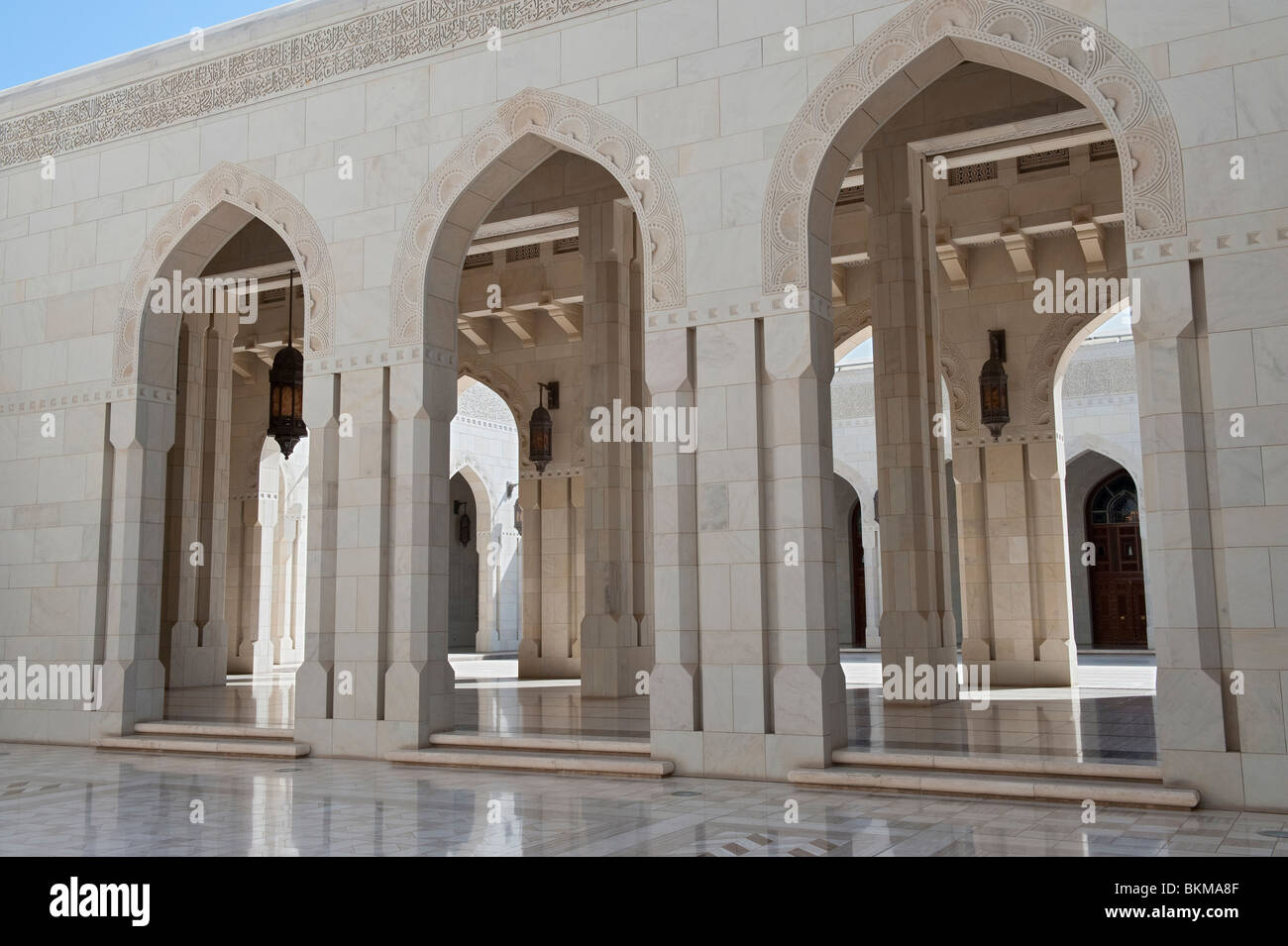 The Courtyard Area in Sultan Qaboos Grand Mosque, Muscat, Oman Stock ...