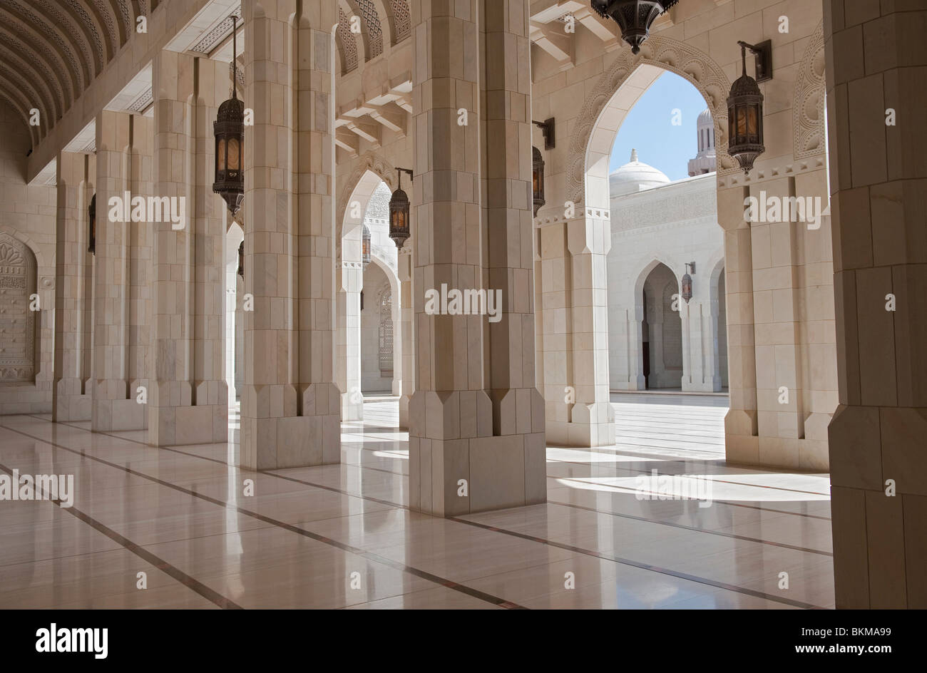 The Courtyard Area in Sultan Qaboos Grand Mosque, Muscat, Oman Stock ...