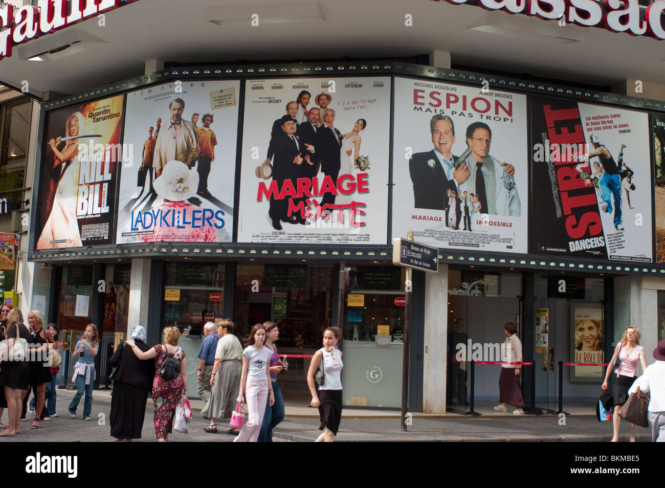 French Movie Theatres Cinema Posters Paris Stock Photos & French Movie ...