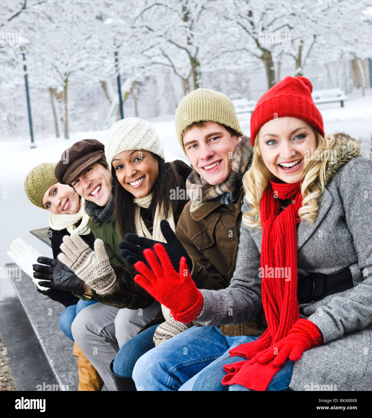 Group waving hello hi-res stock photography and images - Alamy