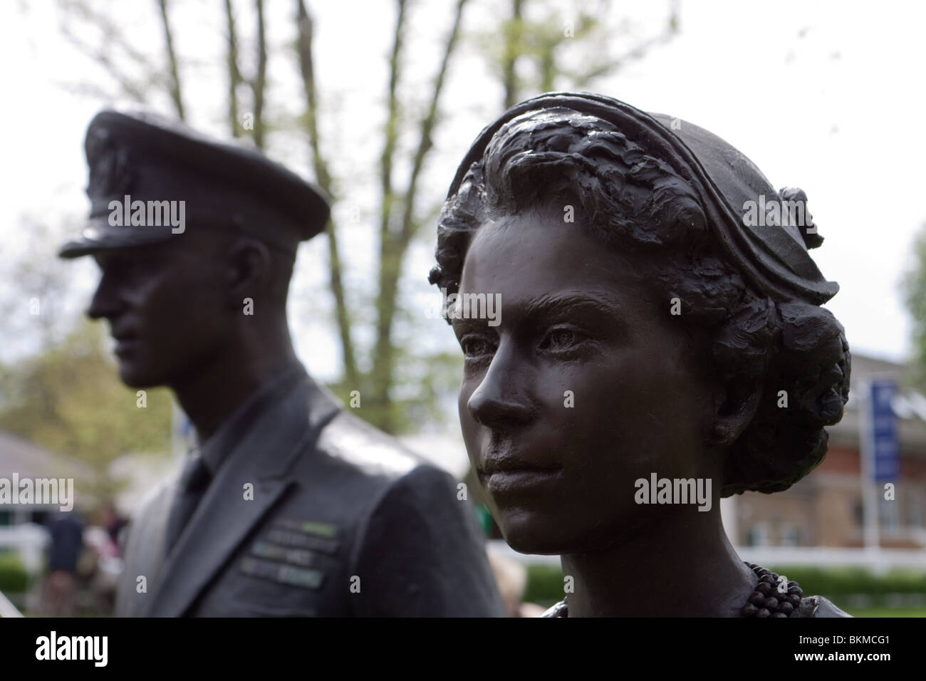 Sculpture of Queen Elizabeth 2 and Prince Philip at Ascot Racecourse ...