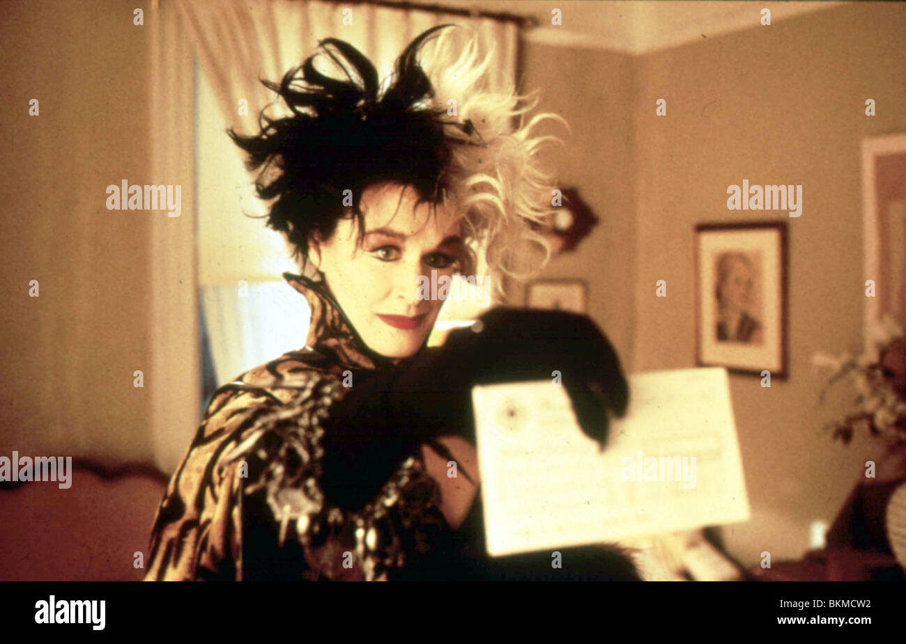 101 dalmatians, glenn close hi-res stock photography and images - Alamy