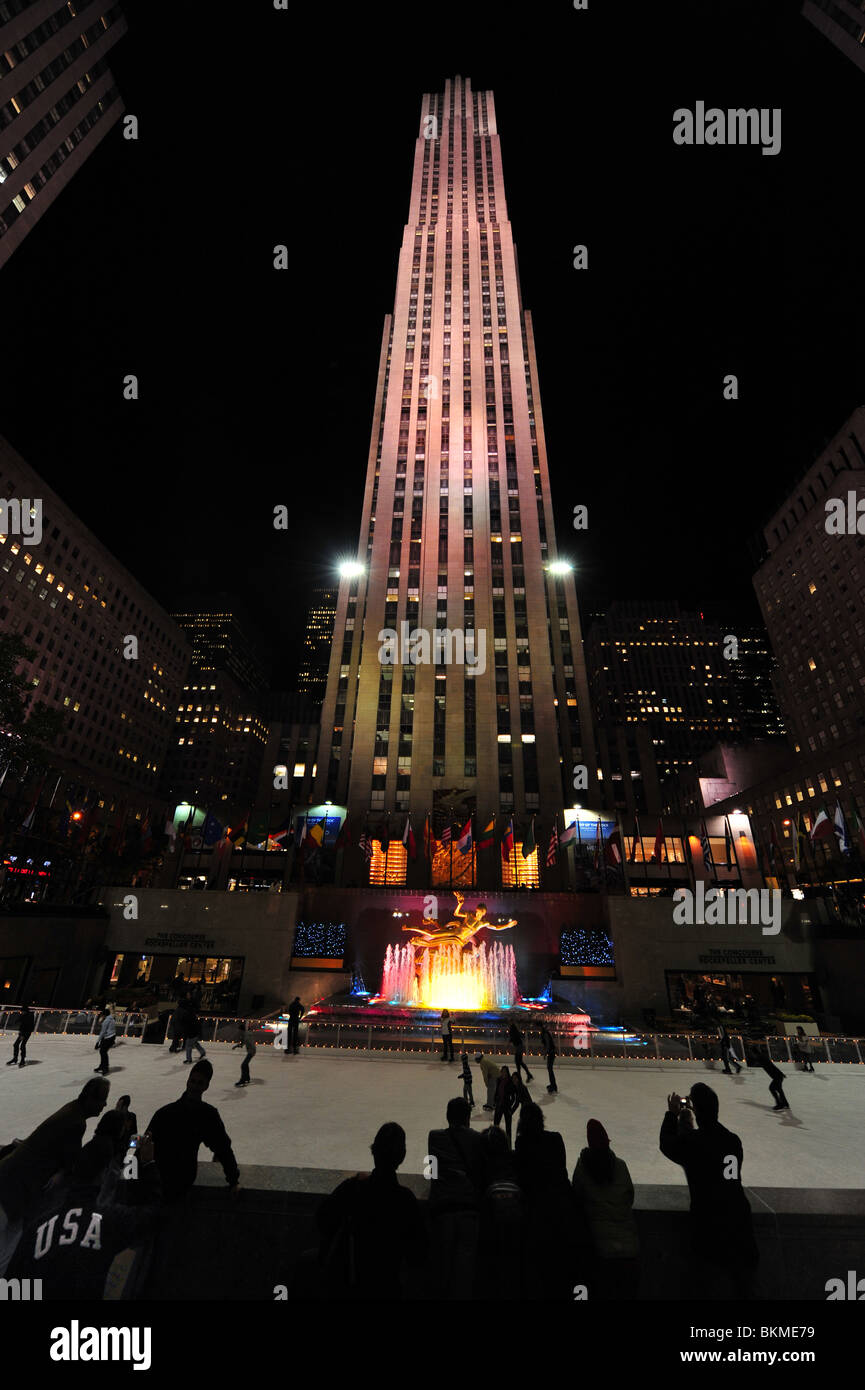 Ice Skating Rink At The Rockefeller Center Stock Photos & Ice Skating ...