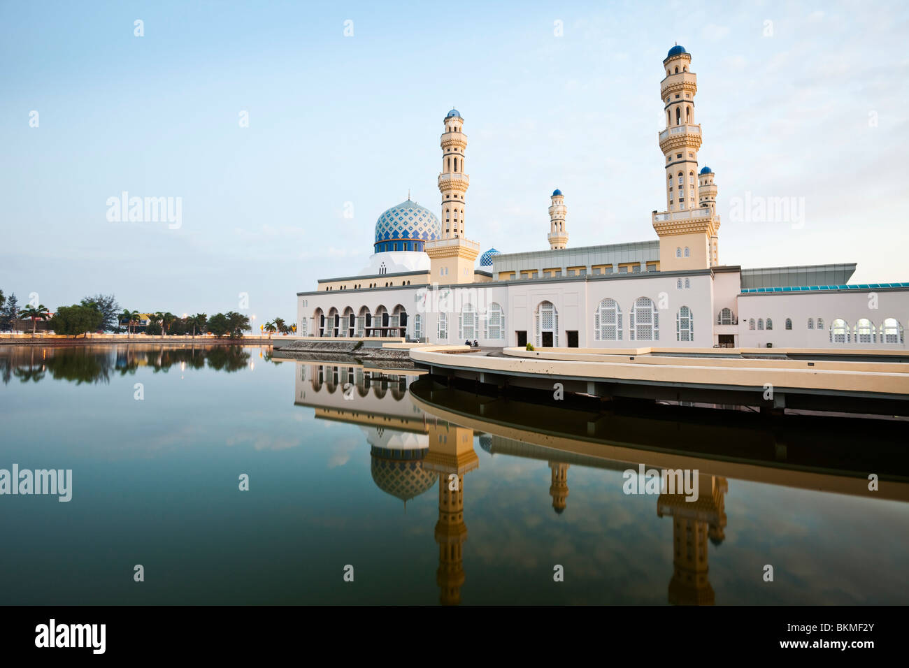 The Kota Kinabalu City Mosque. Likas Bay, Kota Kinabalu, Sabah, Borneo ...