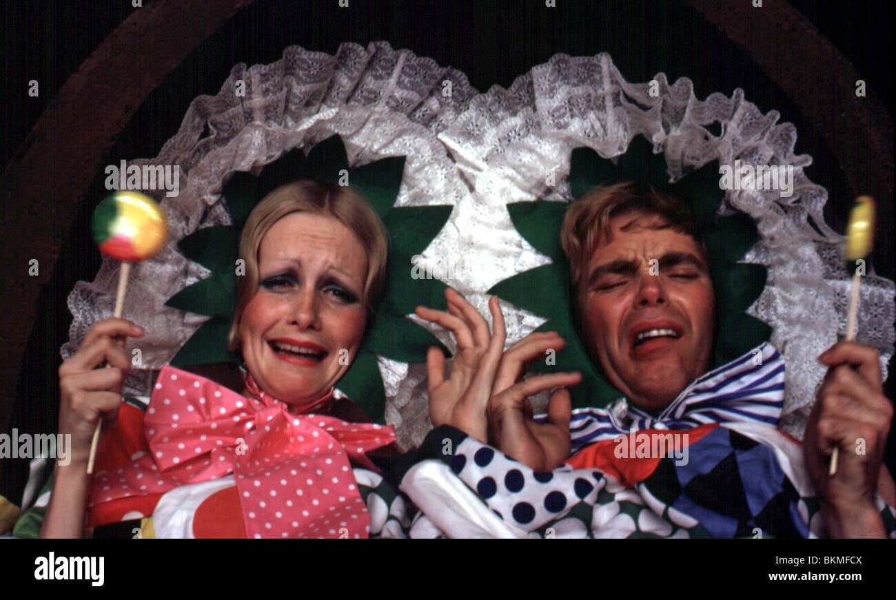 THE BOY FRIEND (1971) THE BOYFRIEND (ALT) TWIGGY LAWSON, CHRISTOPHER ...