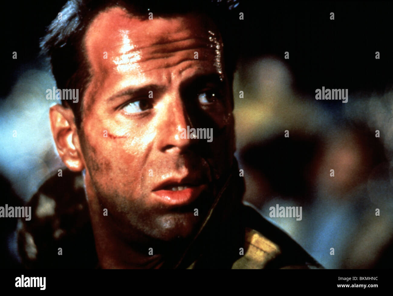 Die hard hi-res stock photography and images - Alamy