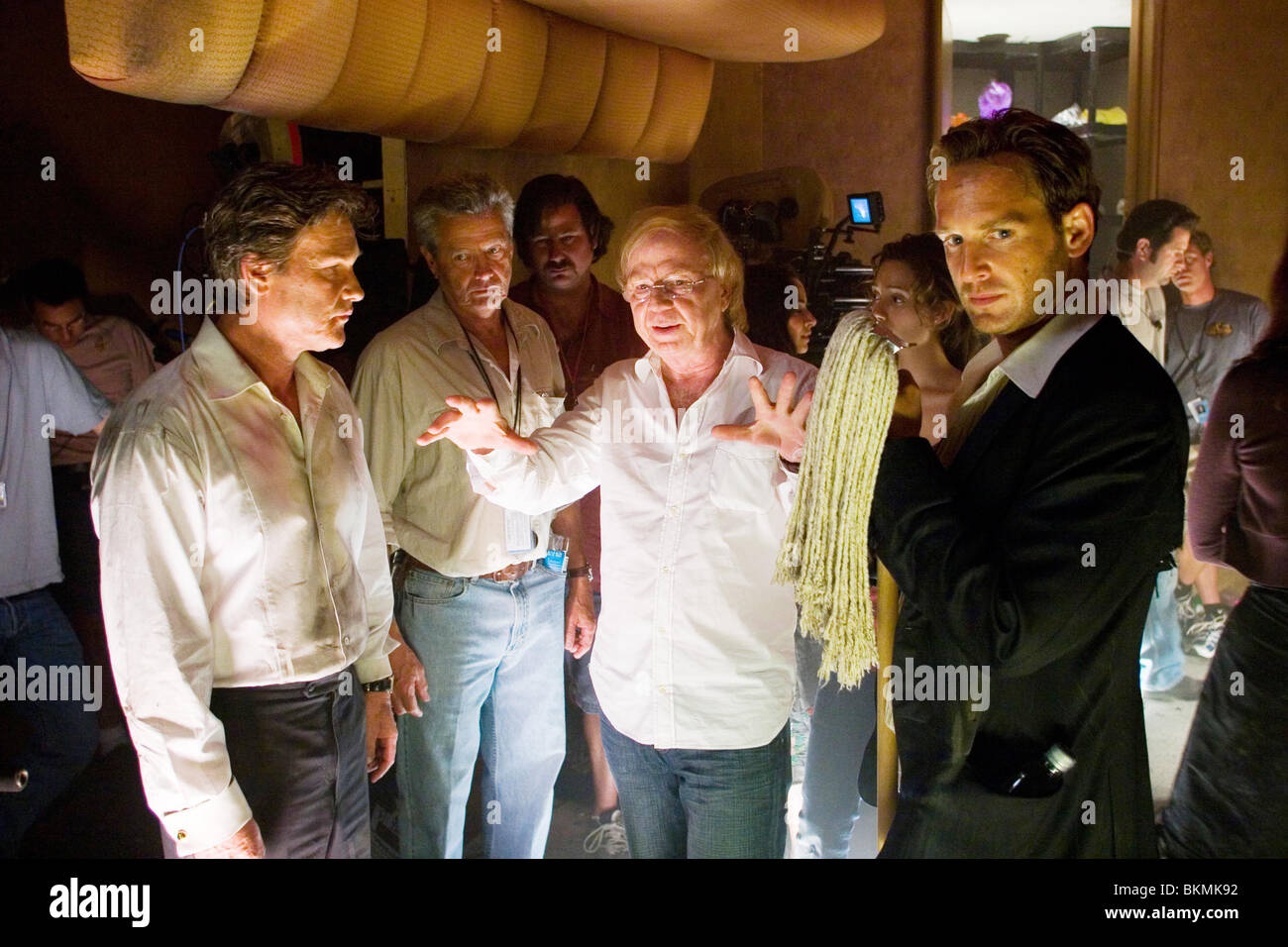 FILMING O/S 'POSEIDON' (2006) WITH KURT RUSSELL, JOHN SEALE (DIR PHOTO ...