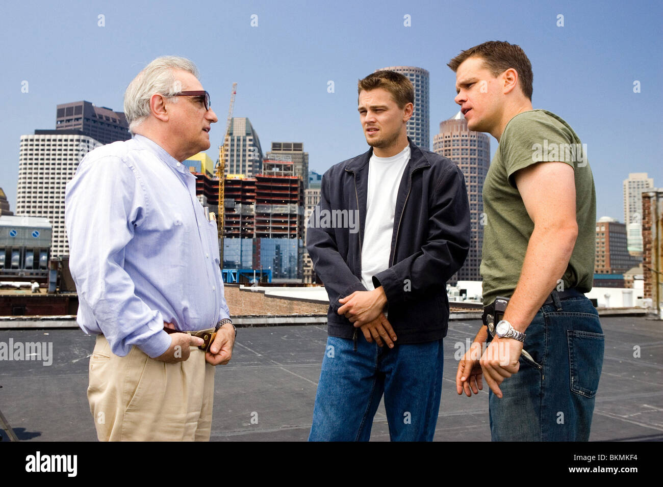 THE DEPARTED (ON SET) (2006) MARTIN SCORSESE (DIR), LEONARDO DiCAPRIO ...