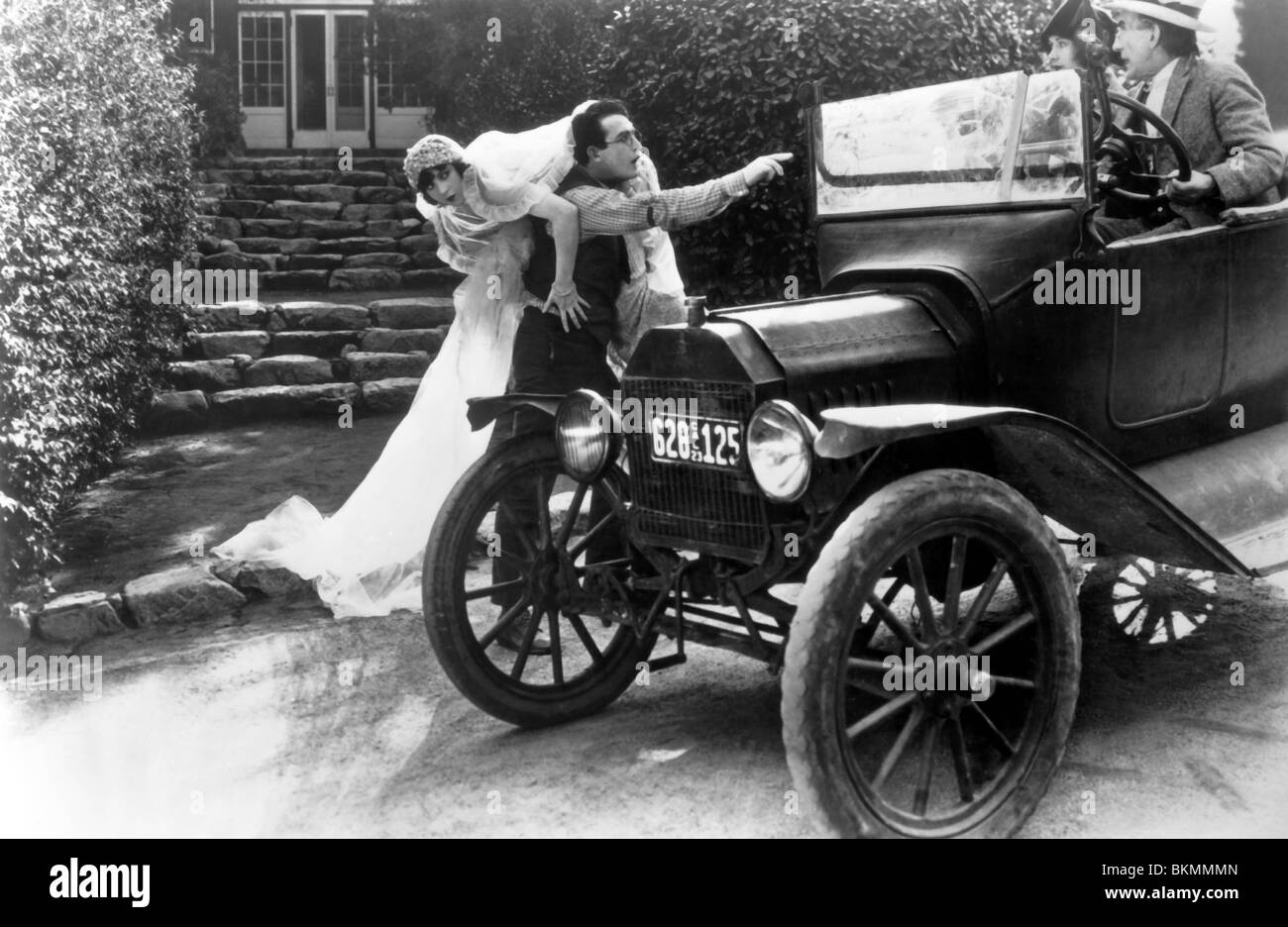 GIRL SHY (1924) HAROLD LLOYD, FRED C NEWMEYER (DIR), SAM TAYLOR (DIR ...