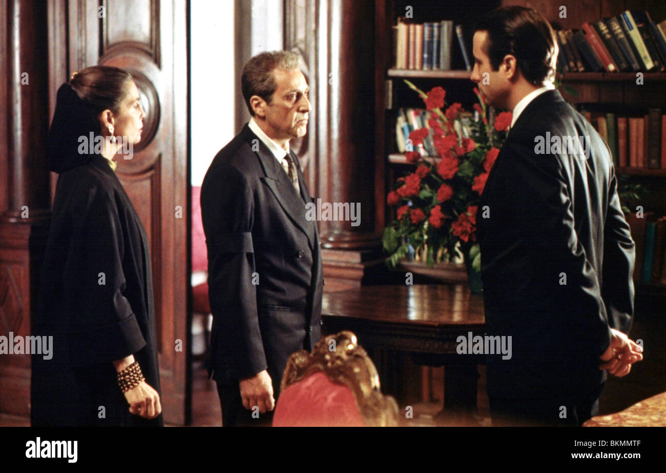 THE GODFATHER PART III (THE GODFATHER 3) (1990) TALIA SHIRE, AL PACINO ...