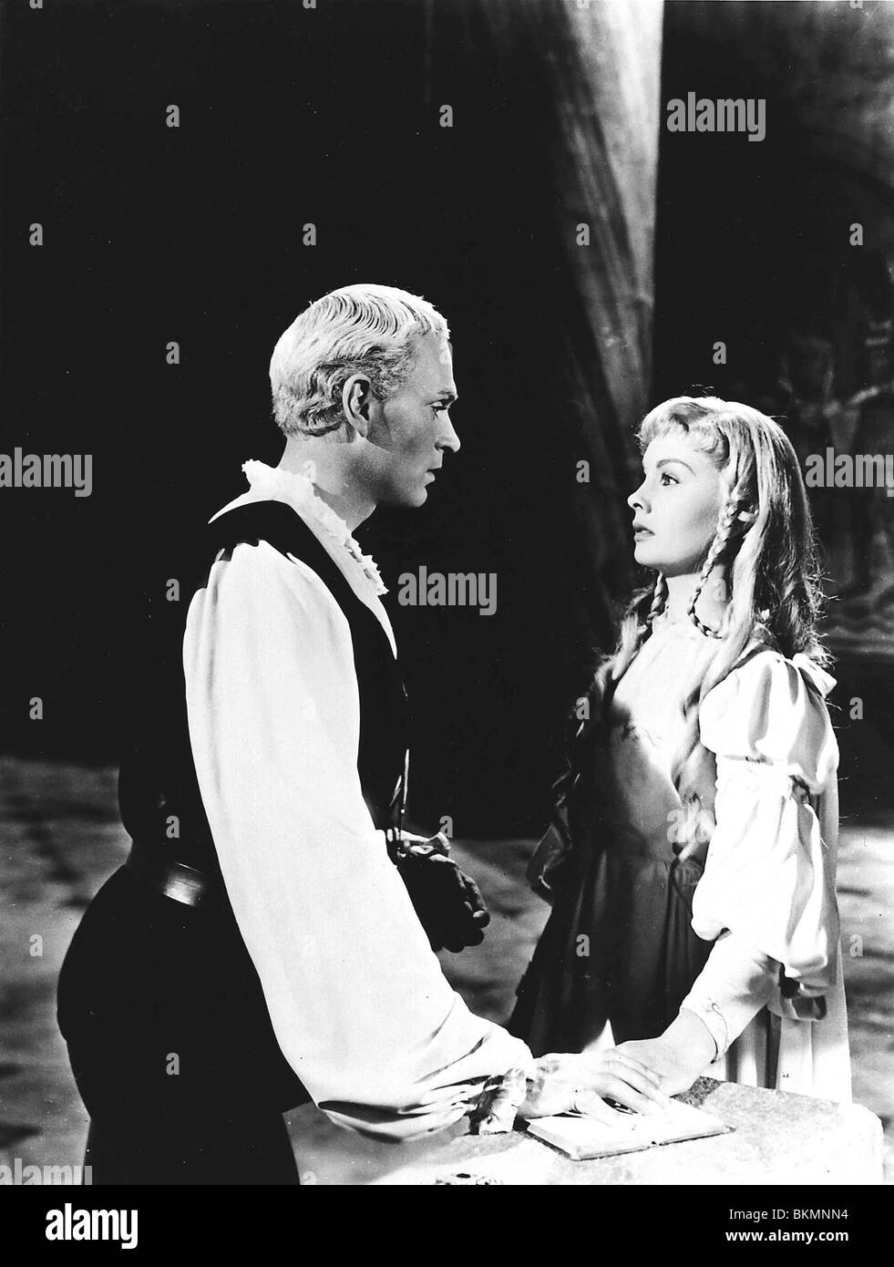 Hamlet 1948 Jean Simmons High Resolution Stock Photography and Images - Alamy