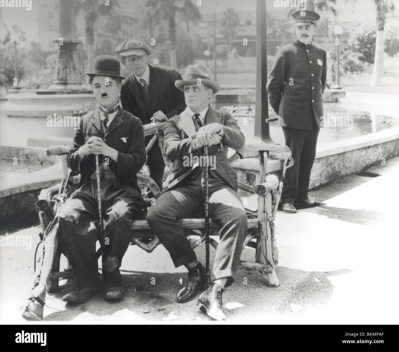 THE IDLE CLASS (1922) CHARLIE CHAPLIN TIDC 005P Stock Photo - Alamy
