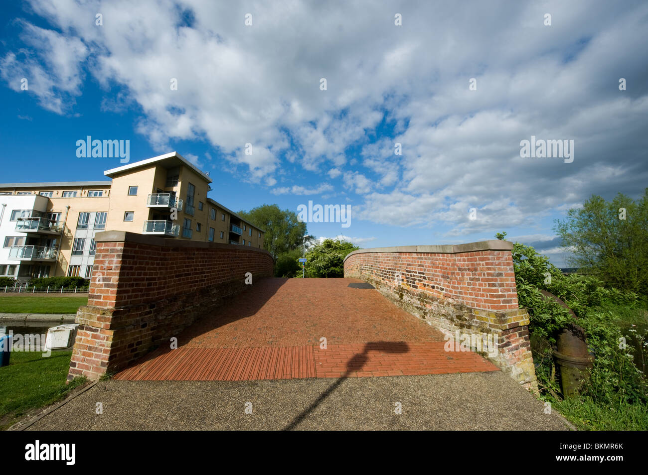 canal bridge and apartments in Chelmsford, cycleway, bridleway and foot ...