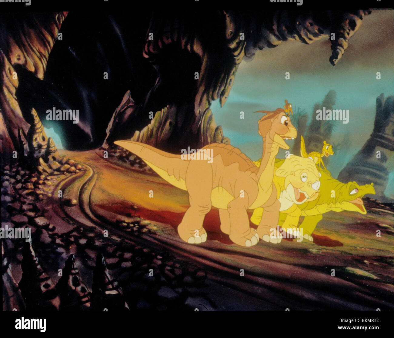 THE LAND BEFORE TIME (1988) ANIMATION LBT 001 Stock Photo - Alamy
