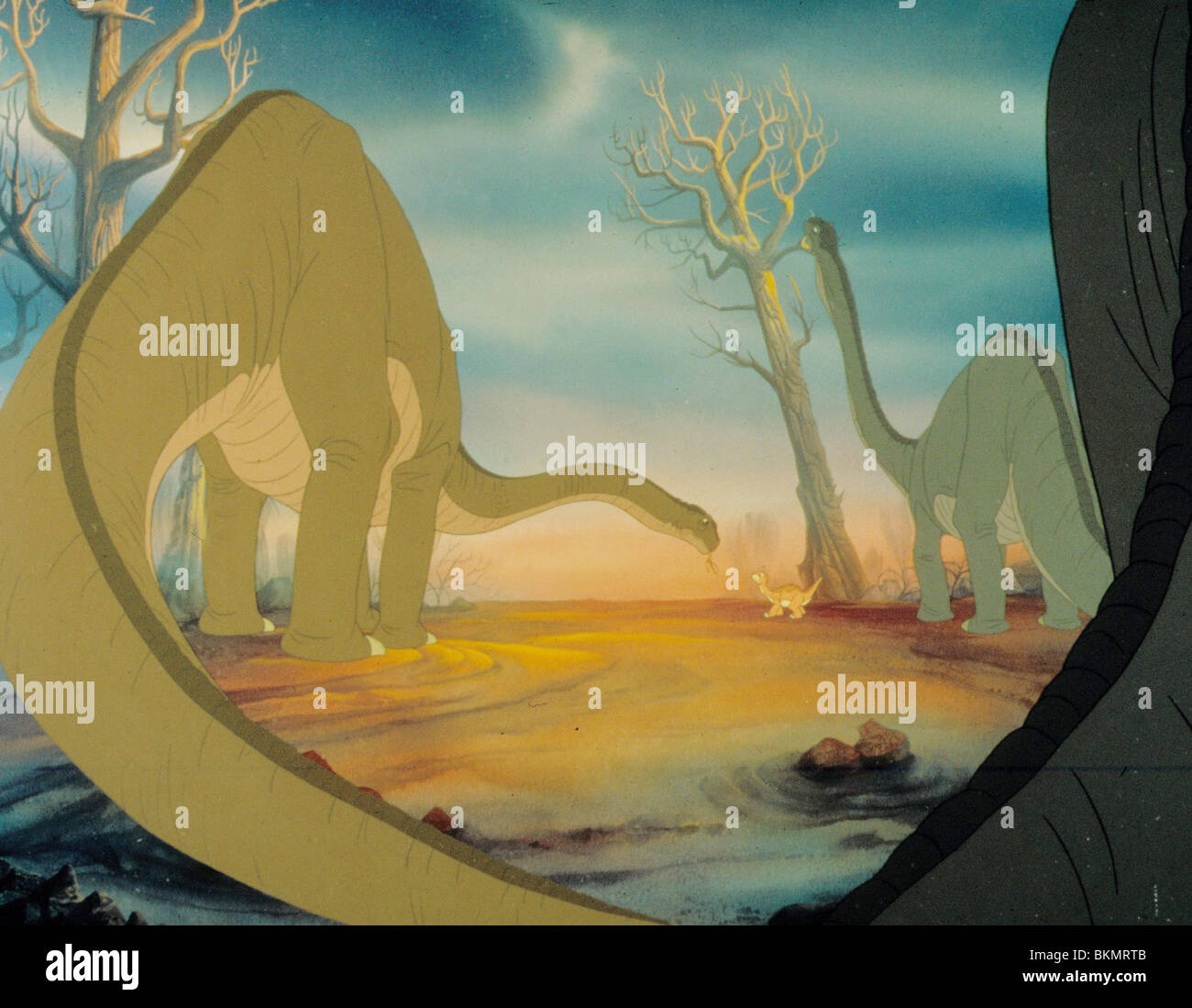 The land before time 1988 hi-res stock photography and images - Alamy