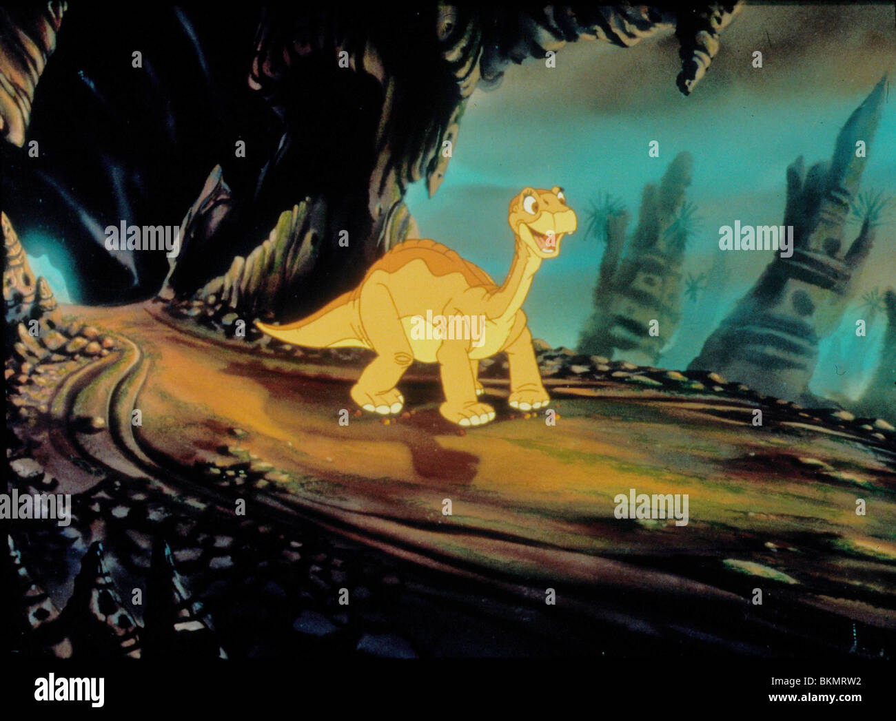 THE LAND BEFORE TIME (1988) ANIMATION LBT 020 Stock Photo - Alamy