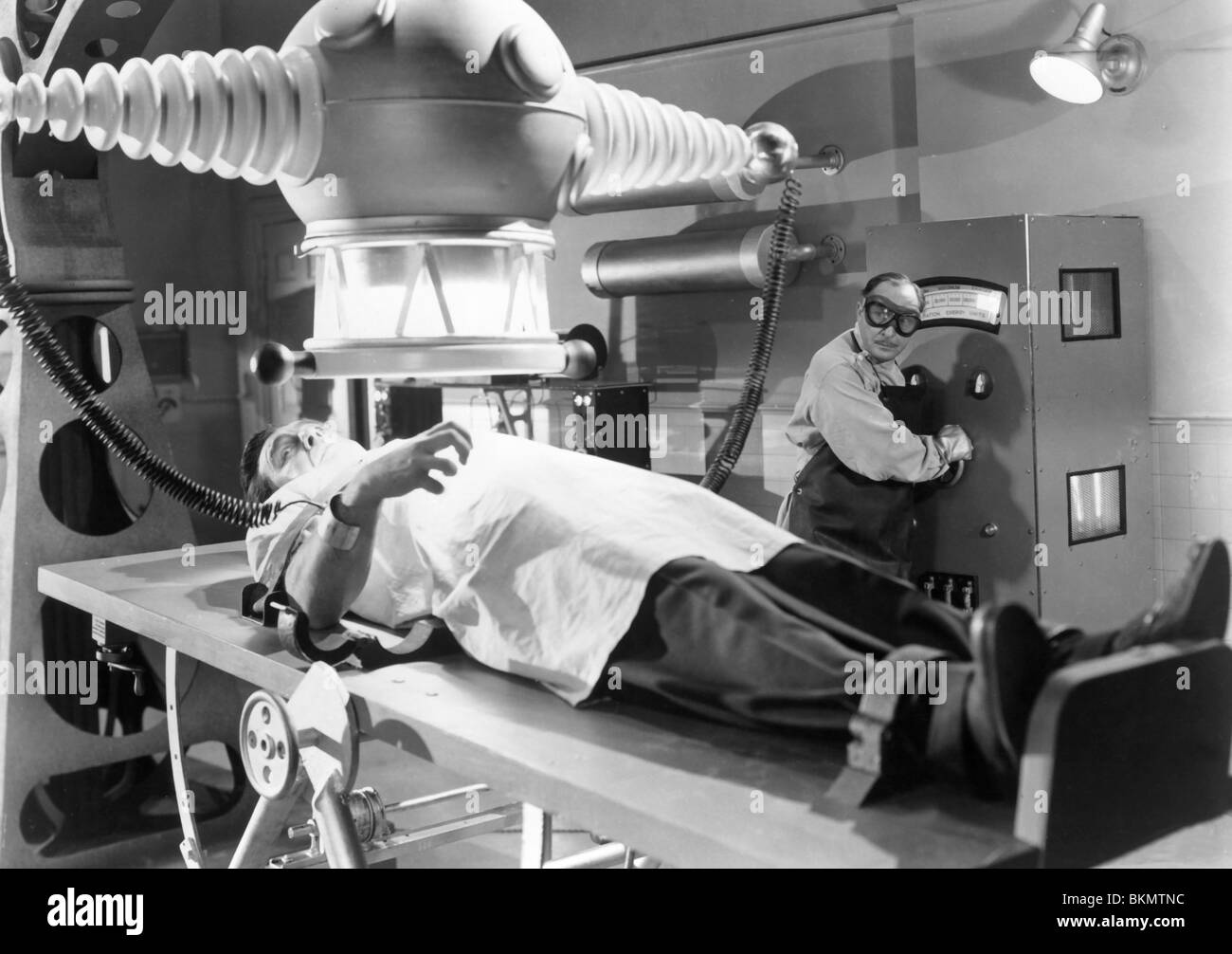 Man made monster 1941 hi-res stock photography and images - Alamy