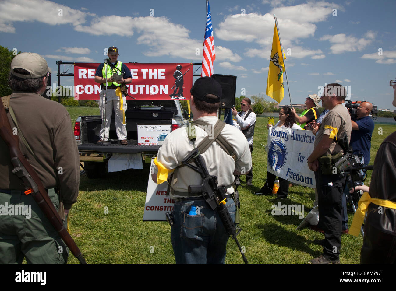 Pro-gun activists openly carry firearms in a pro-gun rally Stock Photo ...