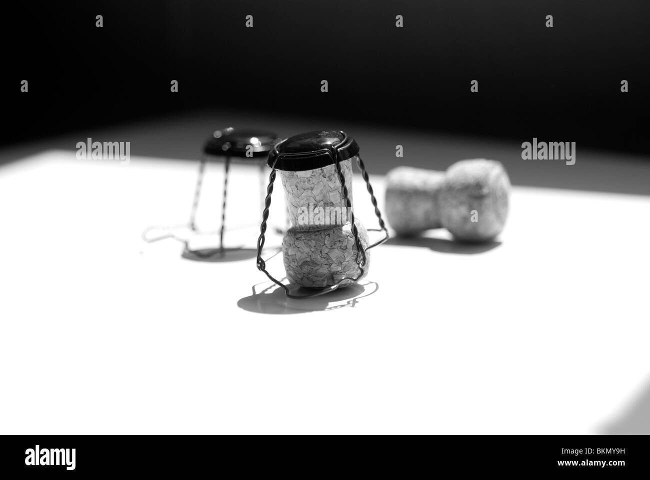 Champagne wine wire cage and cork Stock Photo - Alamy