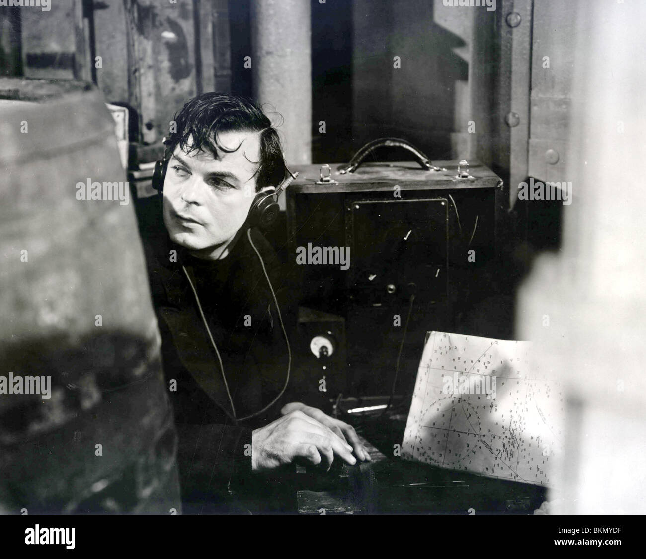 NEUTRAL PORT (1940) HUGH MCDERMOTT NEUP 001 P Stock Photo - Alamy