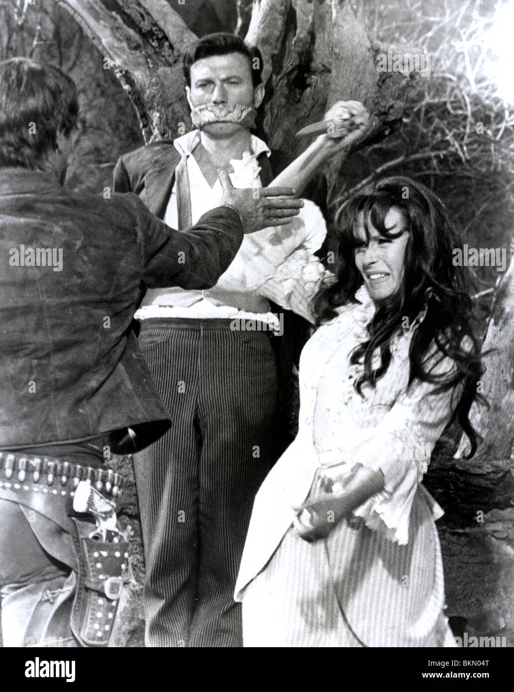 THE OUTRAGE (1964) PAUL NEWMAN, LAURENCE HARVEY, CLAIRE BLOOM, MARTIN ...