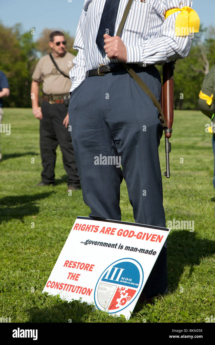 Alexandria, Virgina - Pro-gun activists openly carry firearms in a pro ...